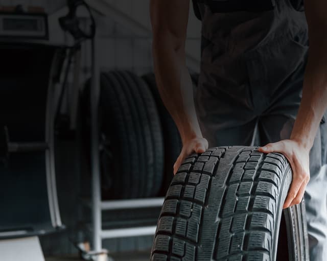 P ZERO™ (PZ5) 285/35R21 | Pirelli