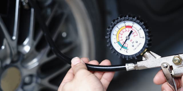 Tire pressure, markings and more: How to read your tire | Pirelli