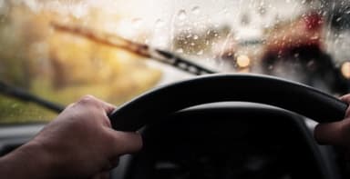 7 Tips for Driving safely in the Rain on wet roads | Pirelli